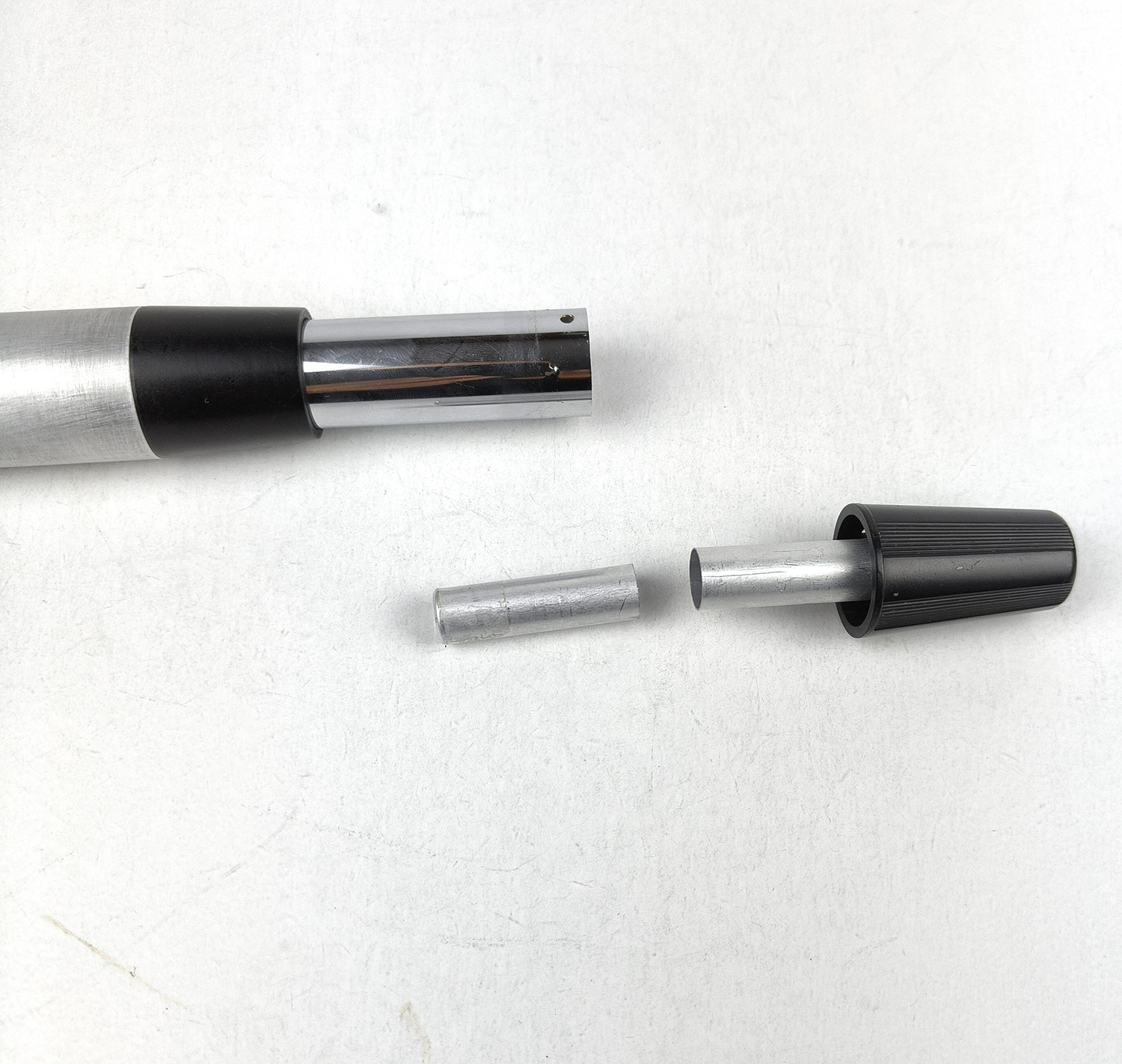 Vintage Japanese Single Draw Compact Telescope – 15x30mm